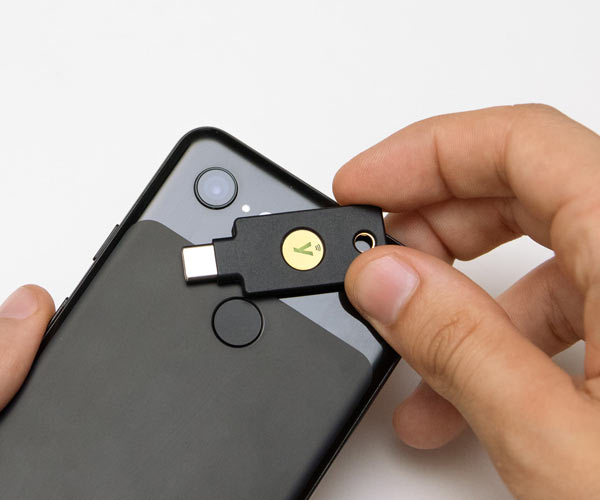 Yubico YubiKey 5C NFC FIPS | NIST Validated Security Key | USB-C Yubico YubiKey 5C NFC FIPS | NIST Validated Security Key | USB-C