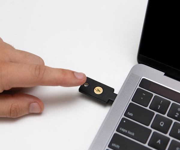 Yubico YubiKey 5C NFC FIPS | NIST Validated Security Key | USB-C Yubico YubiKey 5C NFC FIPS | NIST Validated Security Key | USB-C
